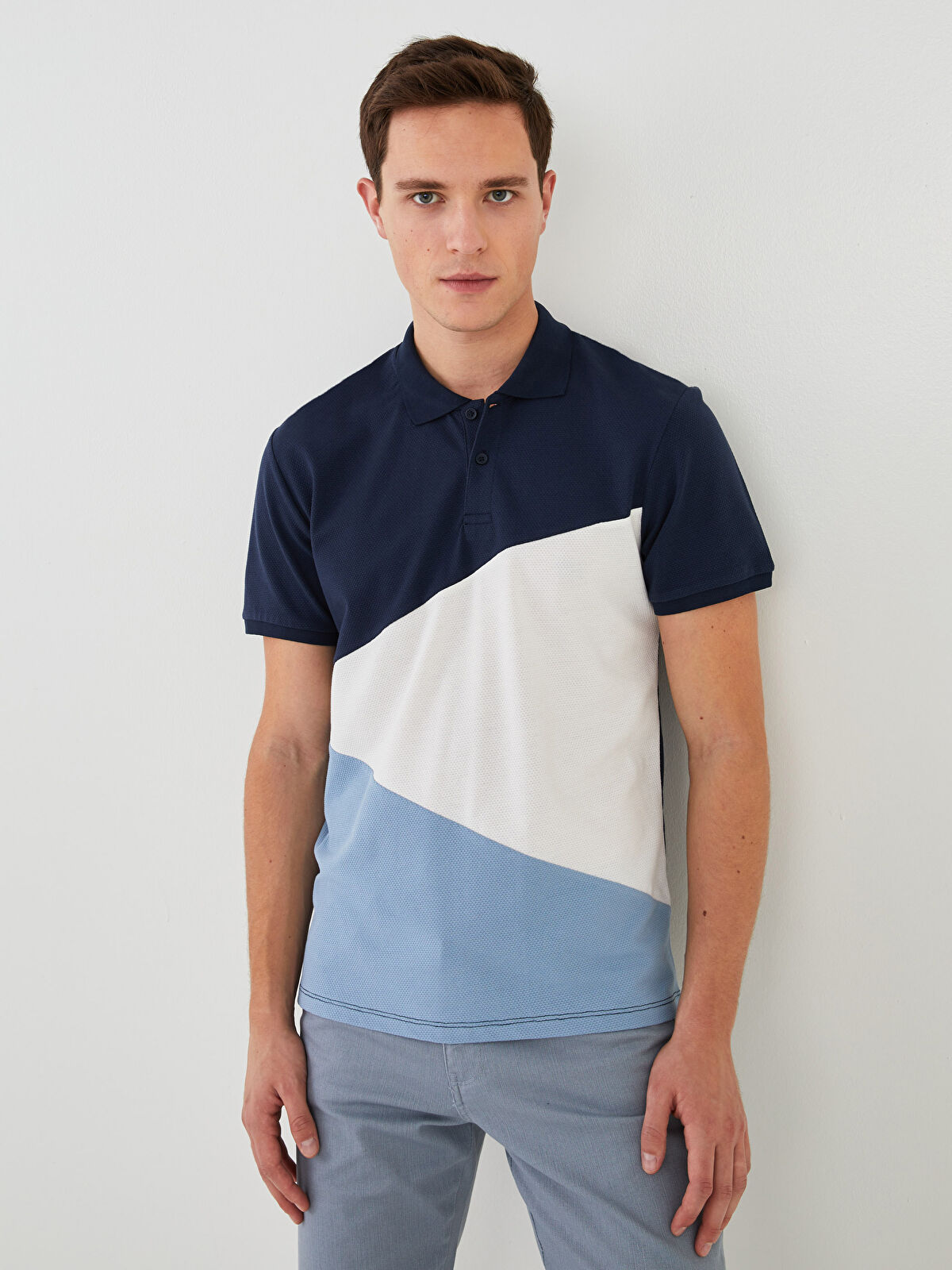 LCW VISION Polo Yaka Kısa Kollu Renk Bloklu Erkek Tişört LCW VISION Polo Yaka Kısa Kollu Renk Bloklu Erkek Tişört