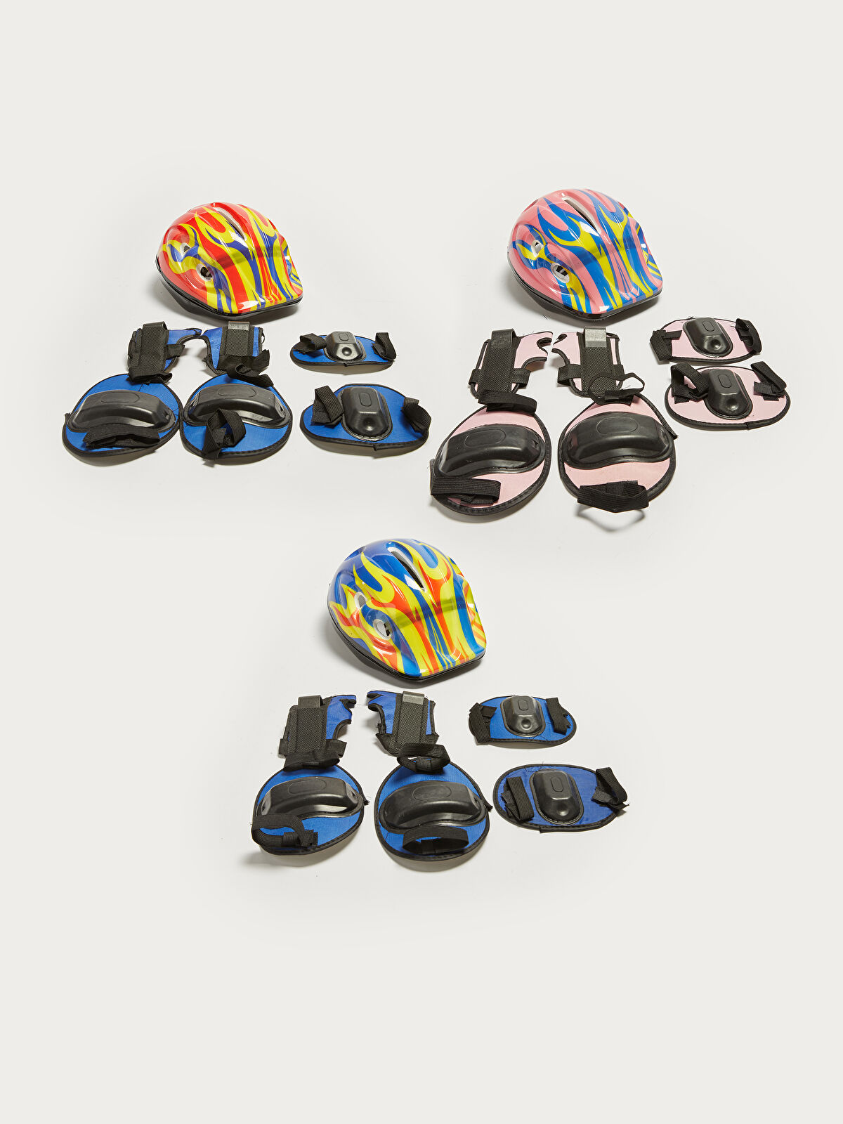 Dizlik ve Kask Takımı Dizlik ve Kask Takımı