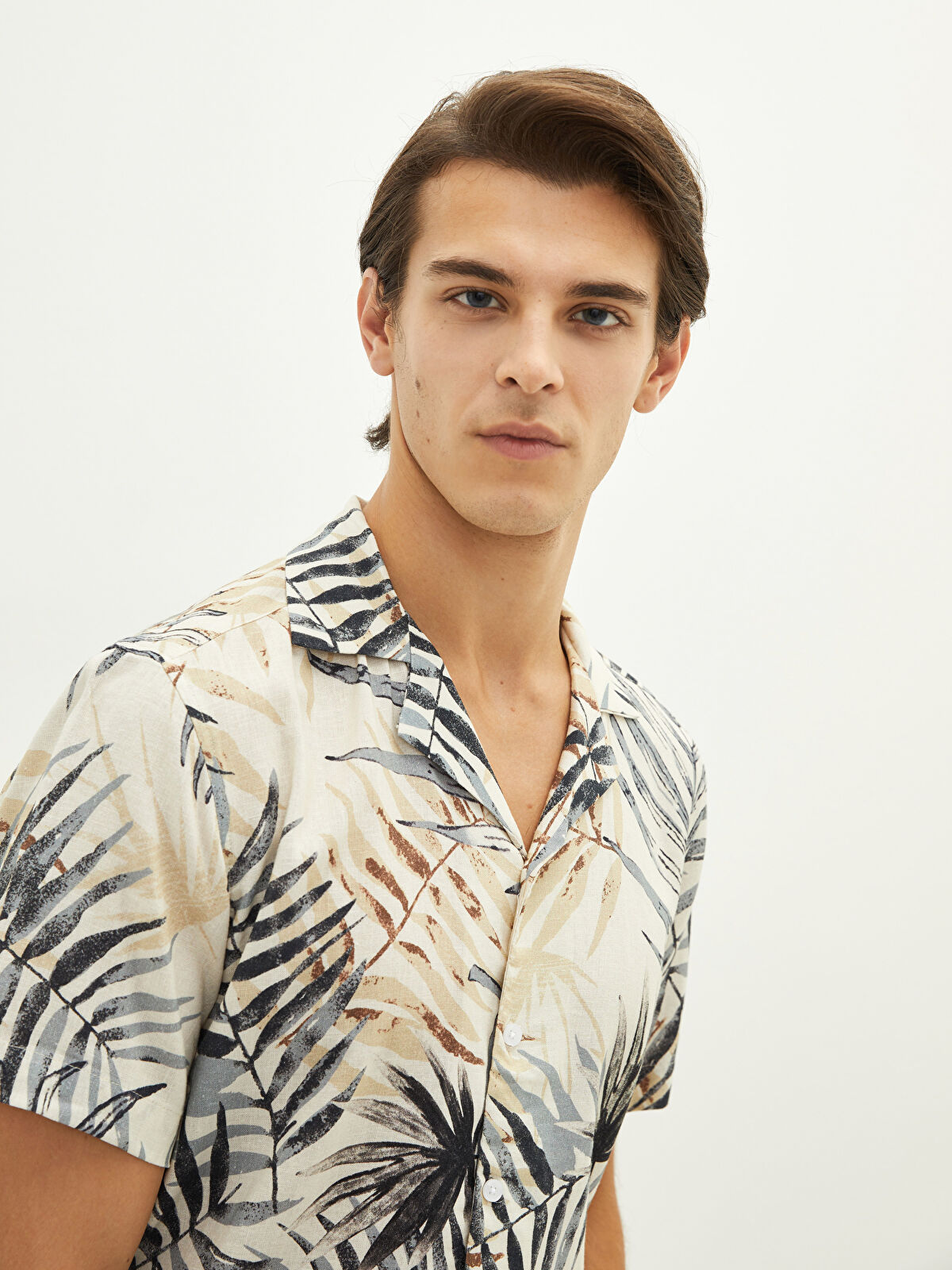 LCW VISION Slim Fit Kısa Kollu Desenli Keten Erkek Gömlek