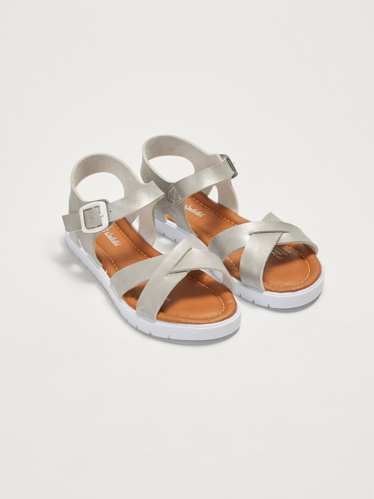 Çapraz Bantlı Toka Detaylı Kız Çocuk Sandalet