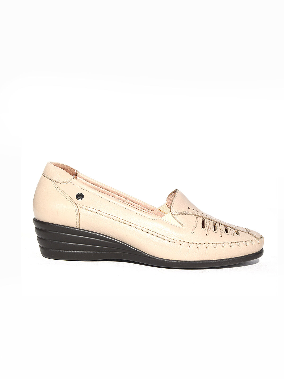 Forelli Dekoratif Dikişli Kadın Ayakkabı