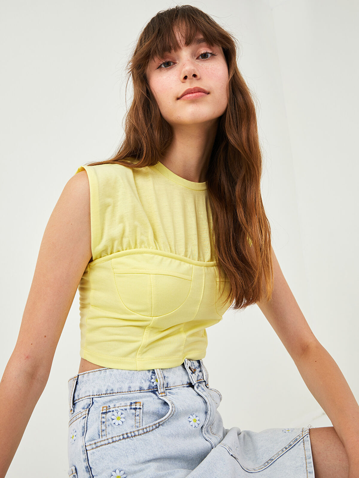 Quzu Bisiklet Yaka Kolsuz Crop Kadın Tişört