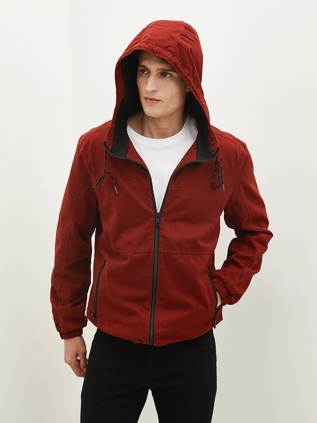 LCW CASUAL Standart Kalıp Kapüşonlu İnce Erkek Mont