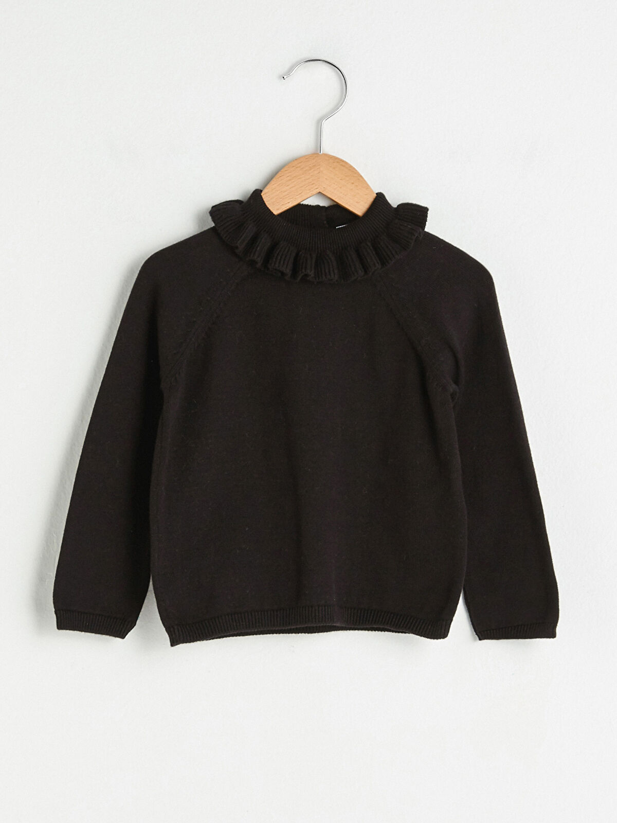 Yarım Balıkçı Yaka Uzun Kollu Fırfır Detaylı Kız Bebek İnce Triko Kazak Yarım Balıkçı Yaka Uzun Kollu Fırfır Detaylı Kız Bebek İnce Triko Kazak