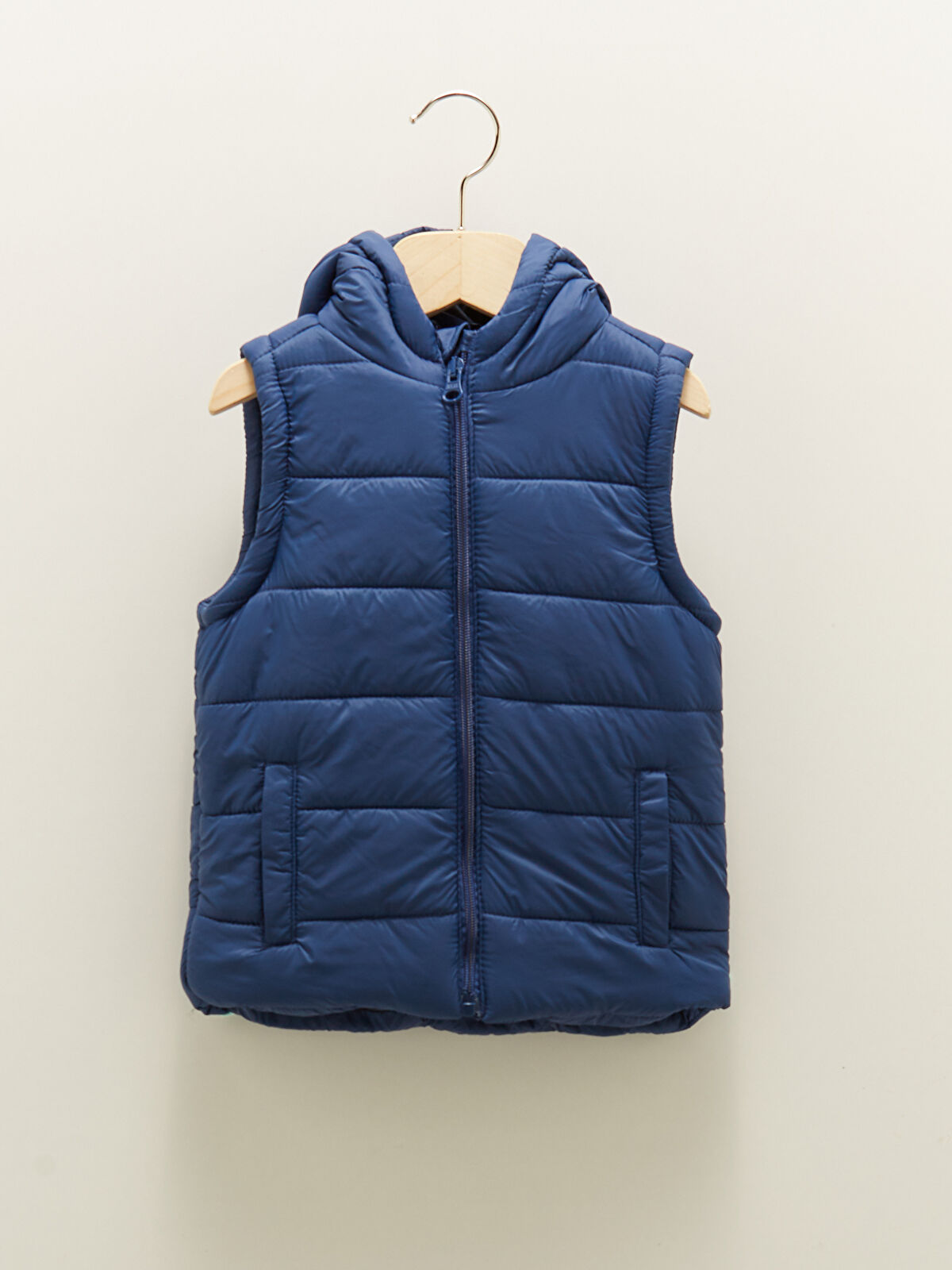 Kapüşonlu Erkek Bebek Fermuarlı Şişme Yelek