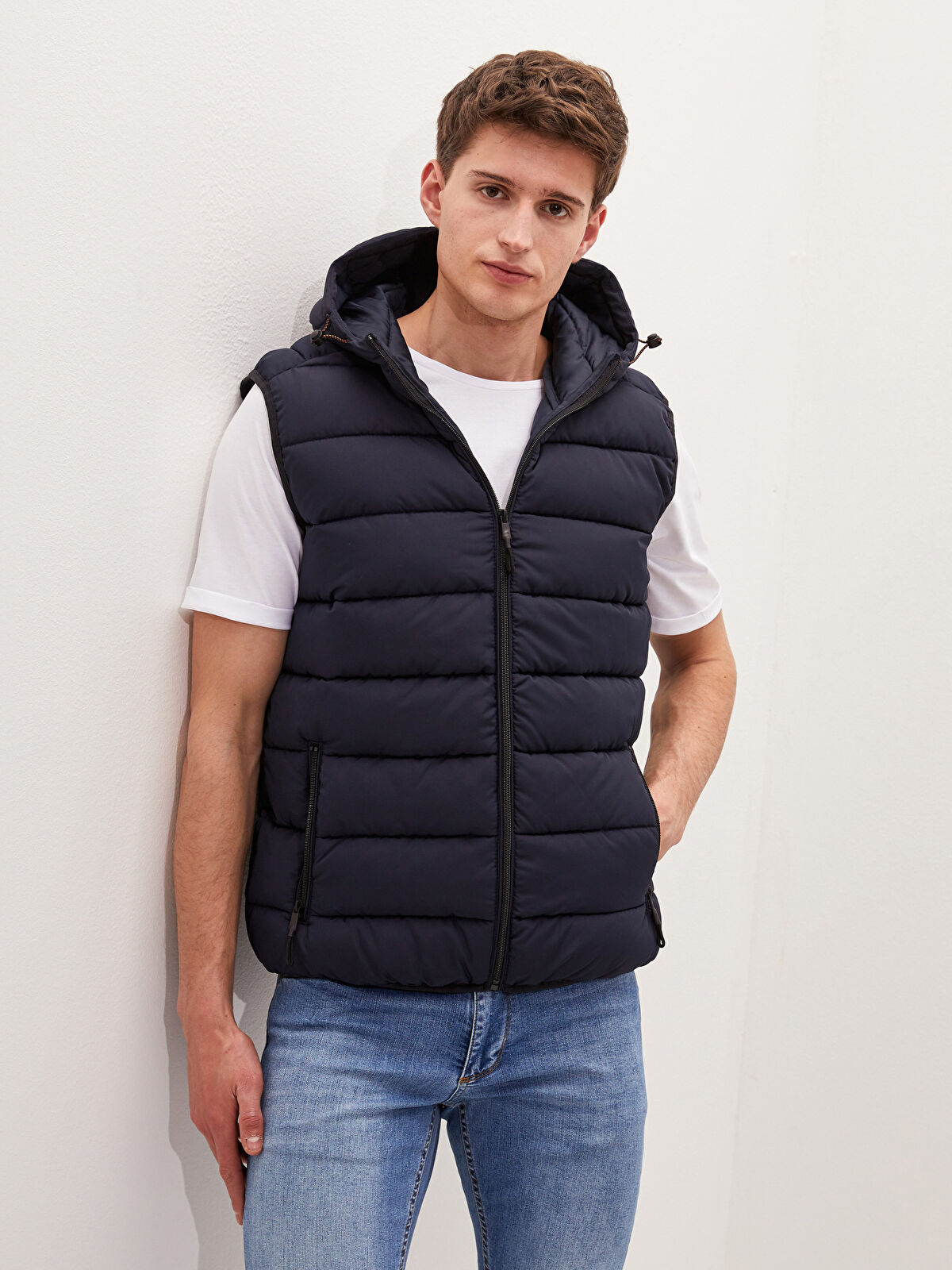 Slim Fit Kapüşonlu İnce Erkek Şişme Yelek