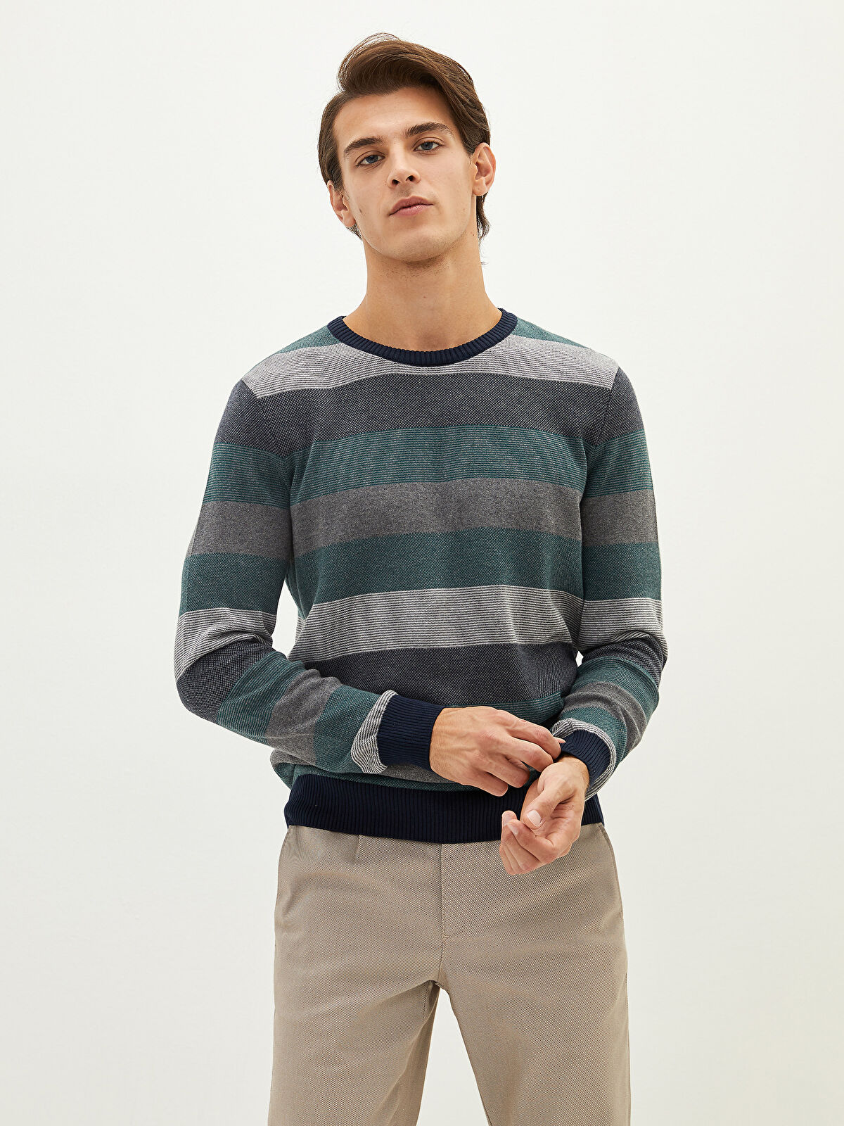 LCW CLASSIC Bisiklet Yaka Uzun Kollu Renk Bloklu Erkek Triko Kazak