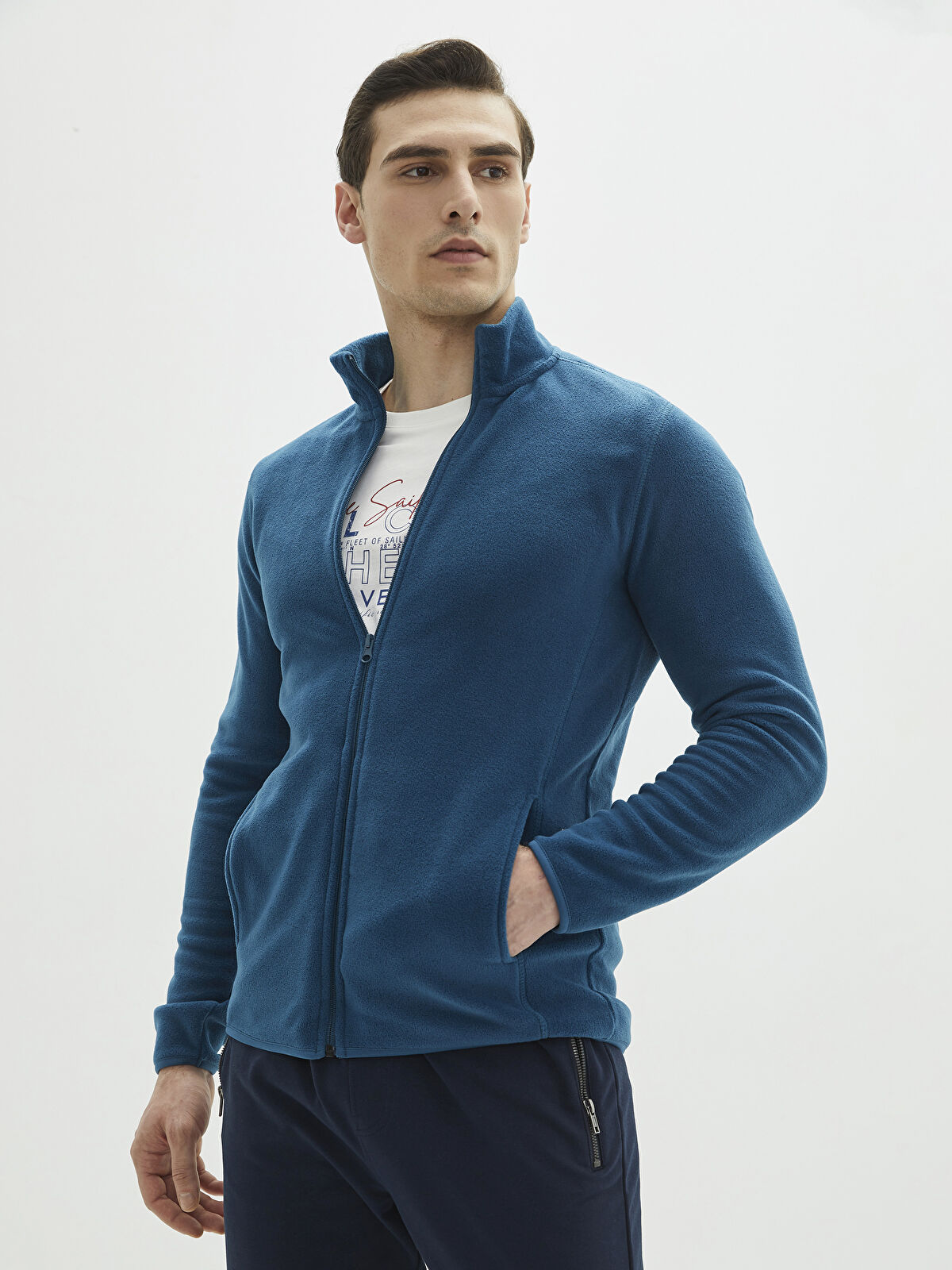 LCW BASIC Dik Yaka Uzun Kollu Polar Erkek Sweatshirt