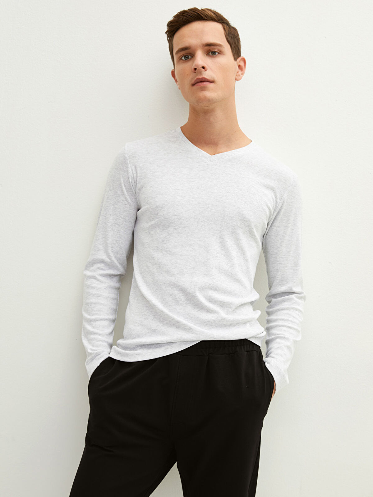 LCW BASIC V Yaka Uzun Kollu Penye Erkek Tişört