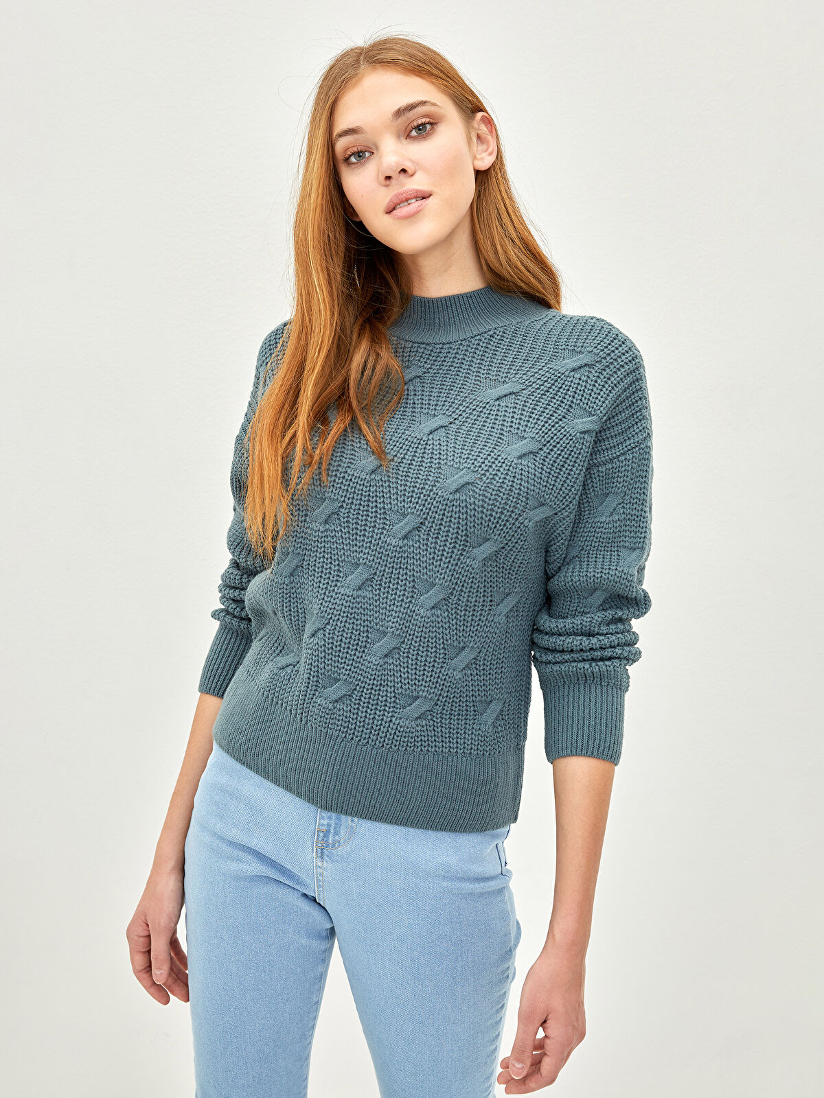 LCW CASUAL Yarım Balıkçı Yaka Kendinden Desenli Uzun Kollu Oversize Kadın Triko Kazak