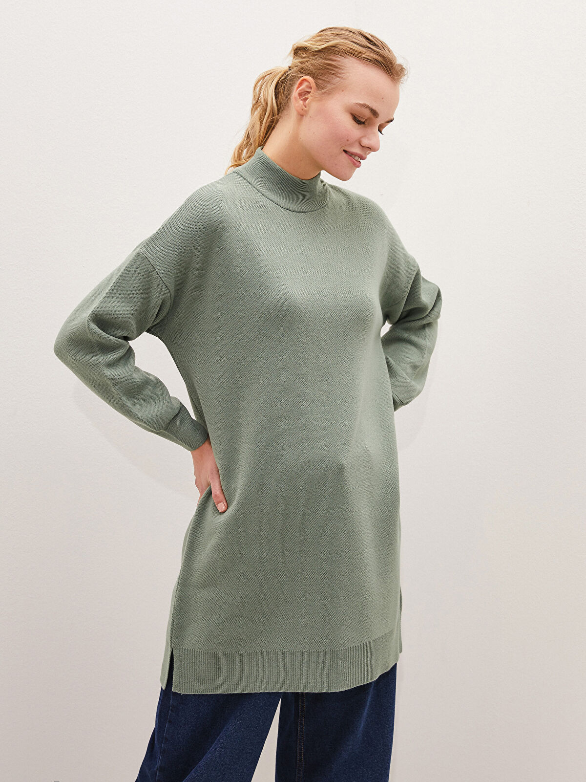 MODEST Yarım Balıkçı Yaka Düz Uzun Kollu Oversize Triko Kadın Tunik