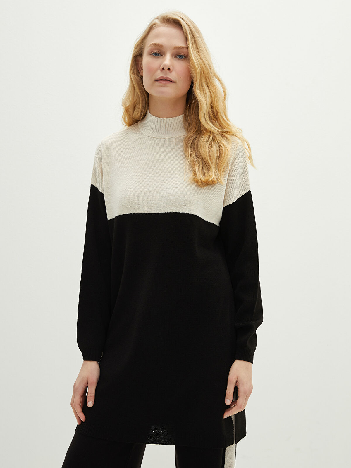 MODEST Yarım Balıkçı Yaka Renk Bloklu Uzun Kollu Kadın Triko Tunik