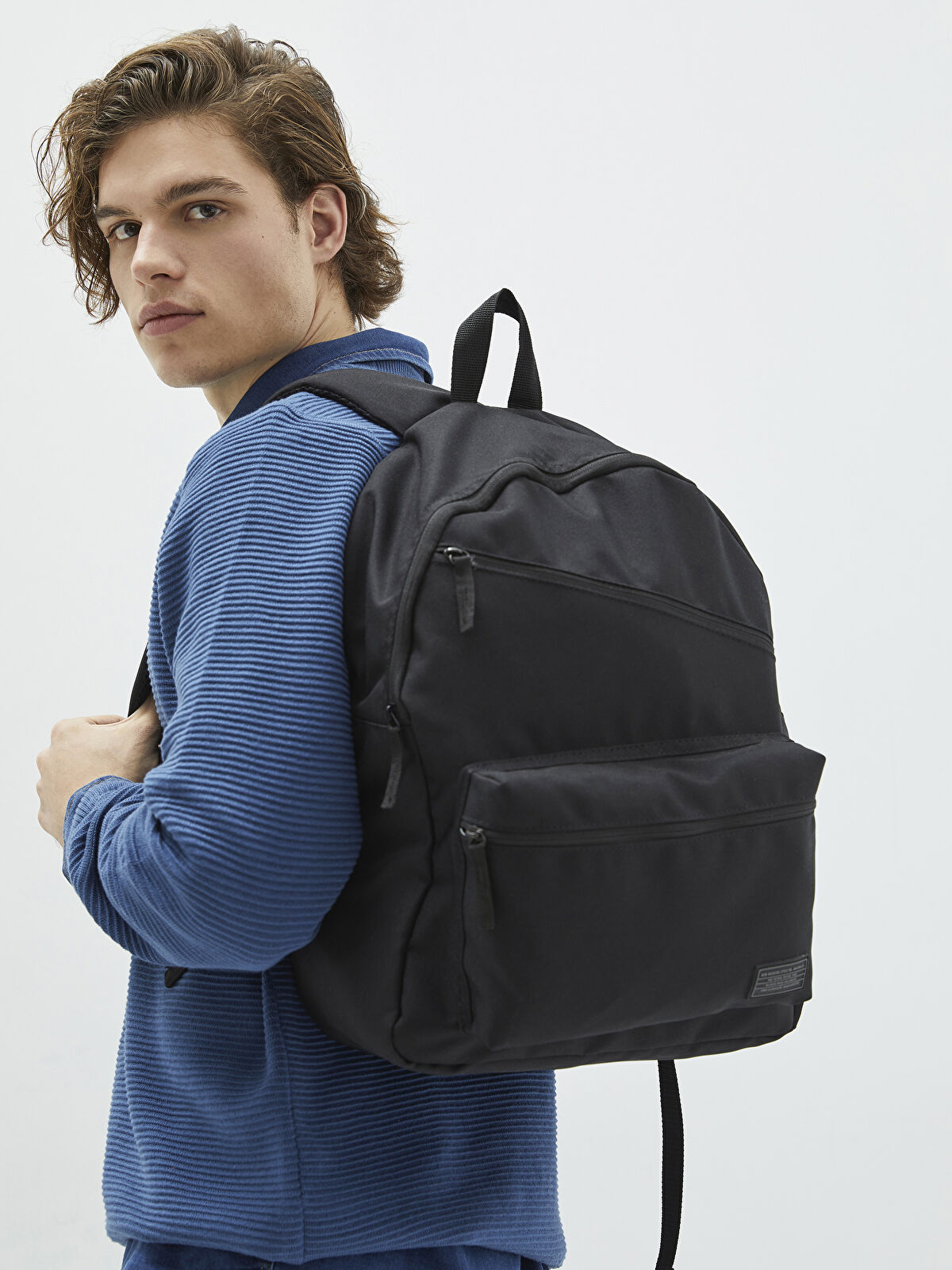 Etiket Baskılı Erkek Sırt Çantası