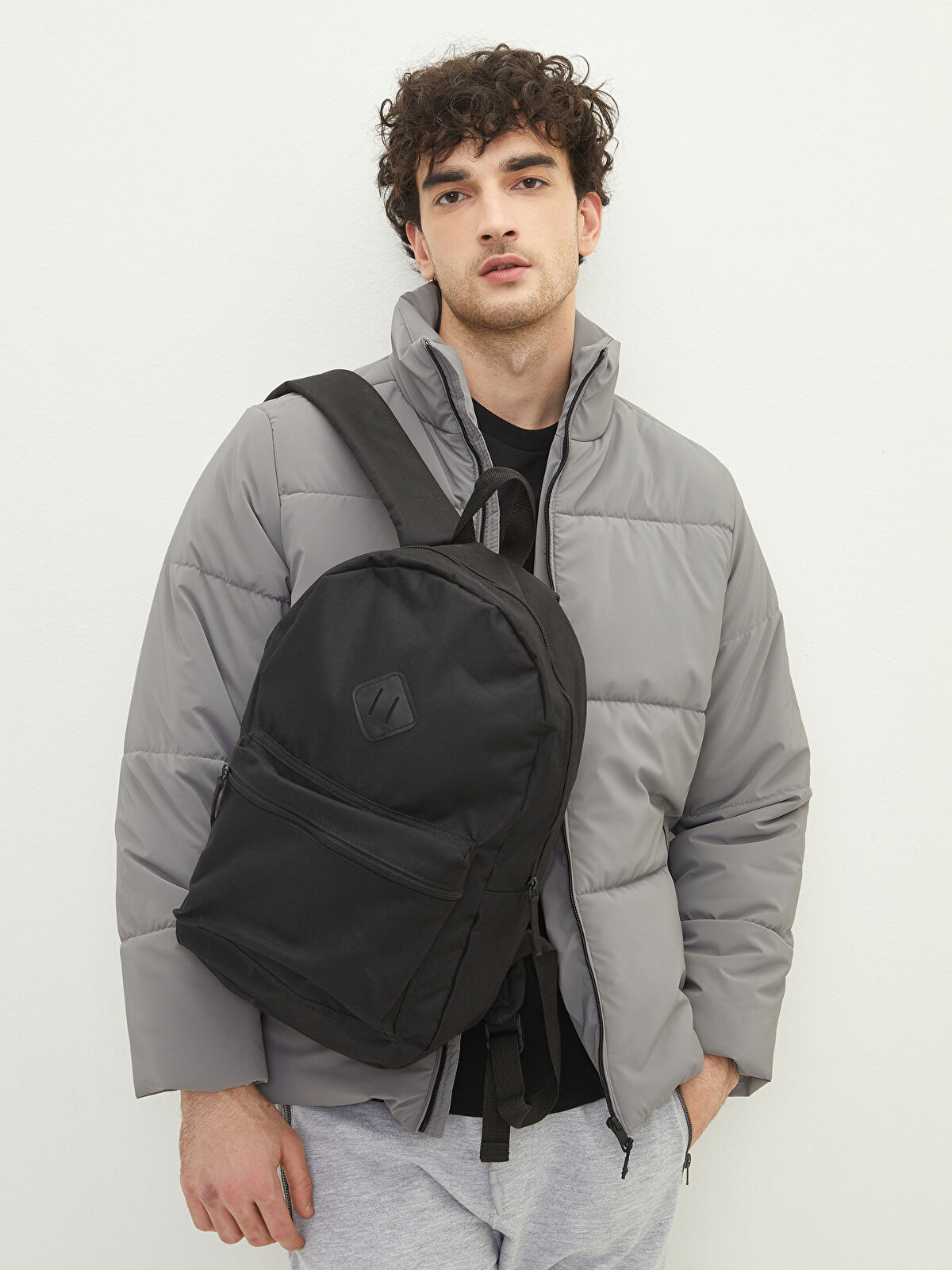 Etiket Baskılı Erkek Sırt Çantası