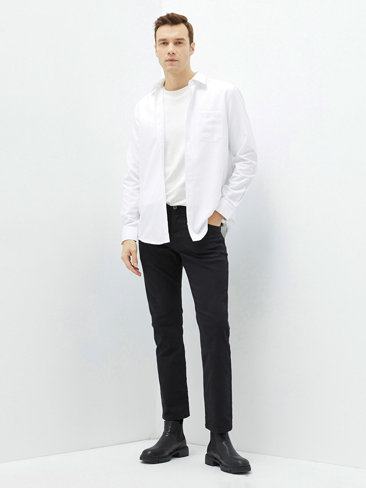 LCW CLASSIC Standart Kalıp Gabardin Erkek Chino Pantolon LCW CLASSIC Standart Kalıp Gabardin Erkek Chino Pantolon