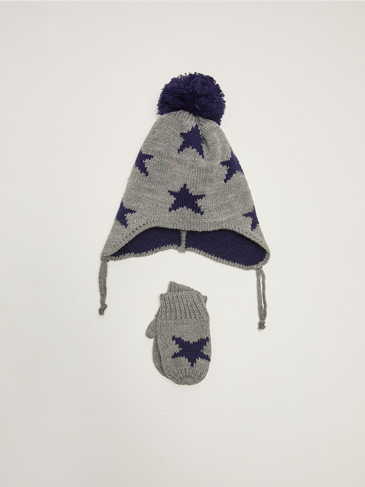 Desenli Erkek Bebek Triko Bere ve Eldiven 2'li Takım Desenli Erkek Bebek Triko Bere ve Eldiven 2'li Takım