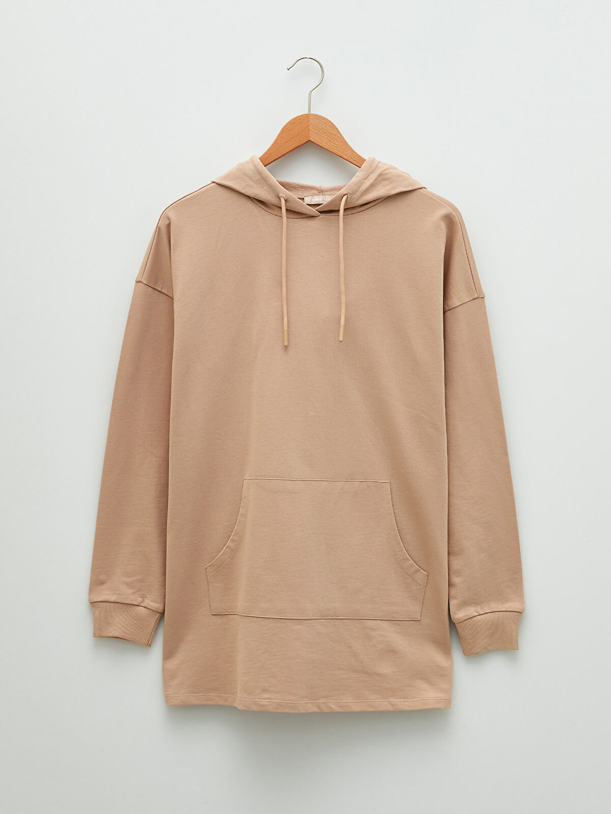 LCW BASIC Kapüşonlu Düz Uzun Kollu Pamuklu Kadın Sweatshirt LCW BASIC Kapüşonlu Düz Uzun Kollu Pamuklu Kadın Sweatshirt