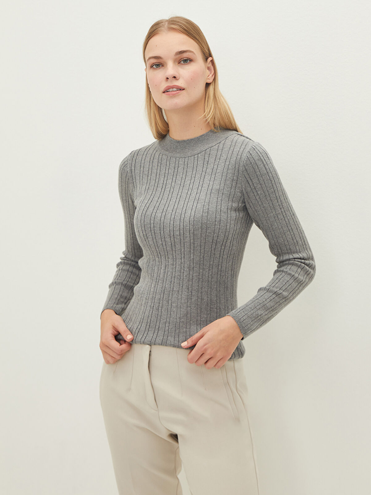 Yarım Balıkçı Yaka Çizgili Uzun Kollu Kadın Triko Kazak