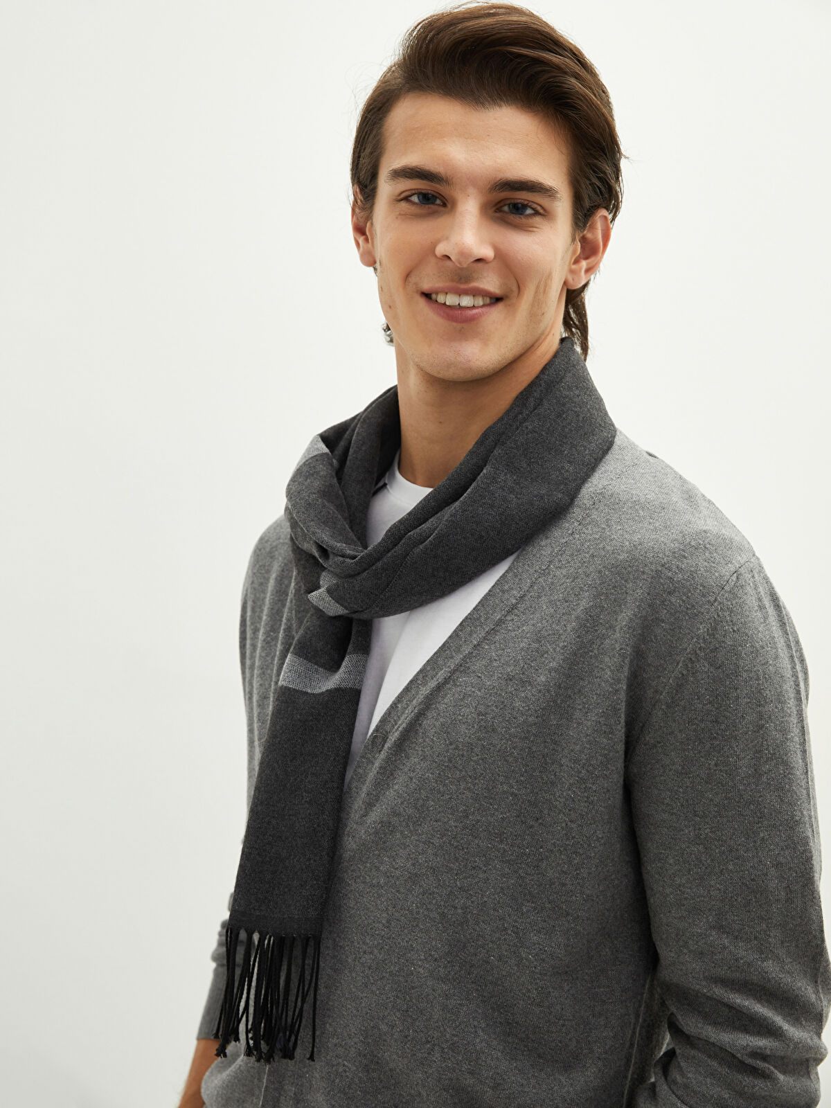 Püskül Detaylı Renk Geçişli Erkek Atkı