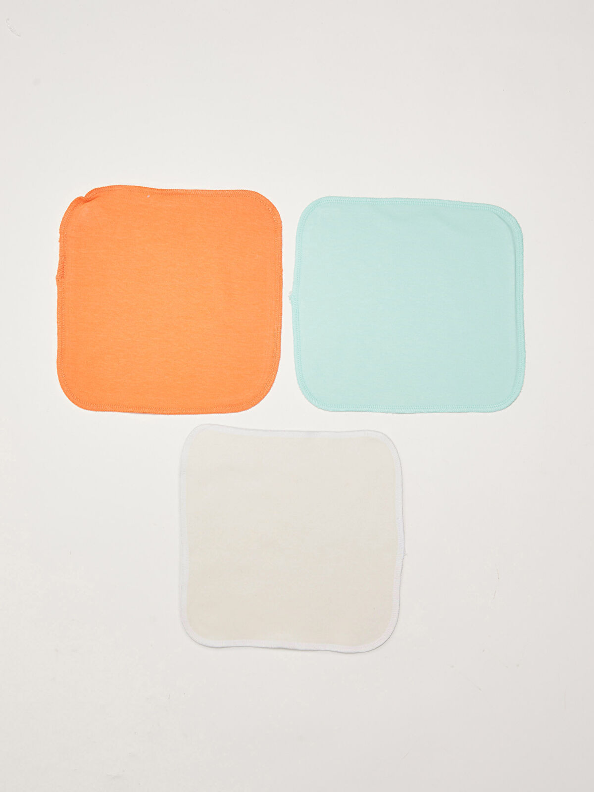 Basic Pamuklu Erkek Bebek Ağız Mendili 3'lü Basic Pamuklu Erkek Bebek Ağız Mendili 3'lü