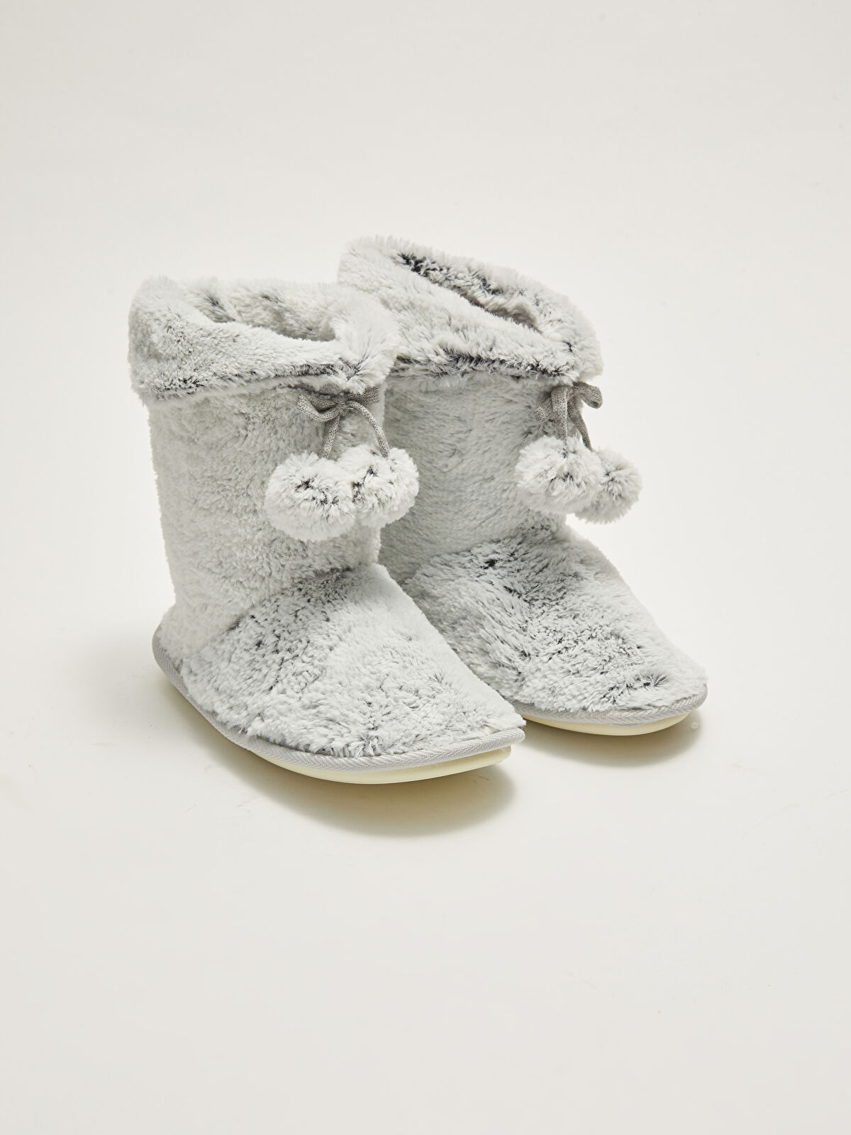 Ponponlu Pelüş Kadın Ev Botu