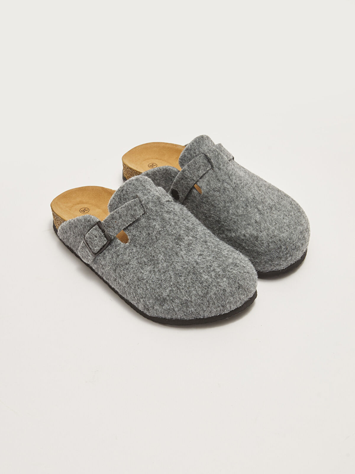 Toka Detaylı Önü Kapalı Kadın Ev Terliği