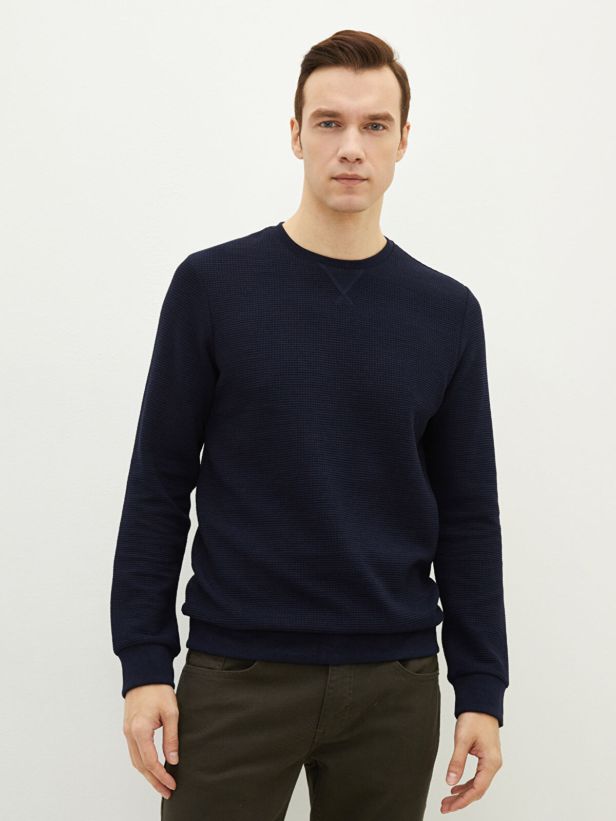 LCW BASIC Bisiklet Yaka Uzun Kollu Erkek Sweatshirt