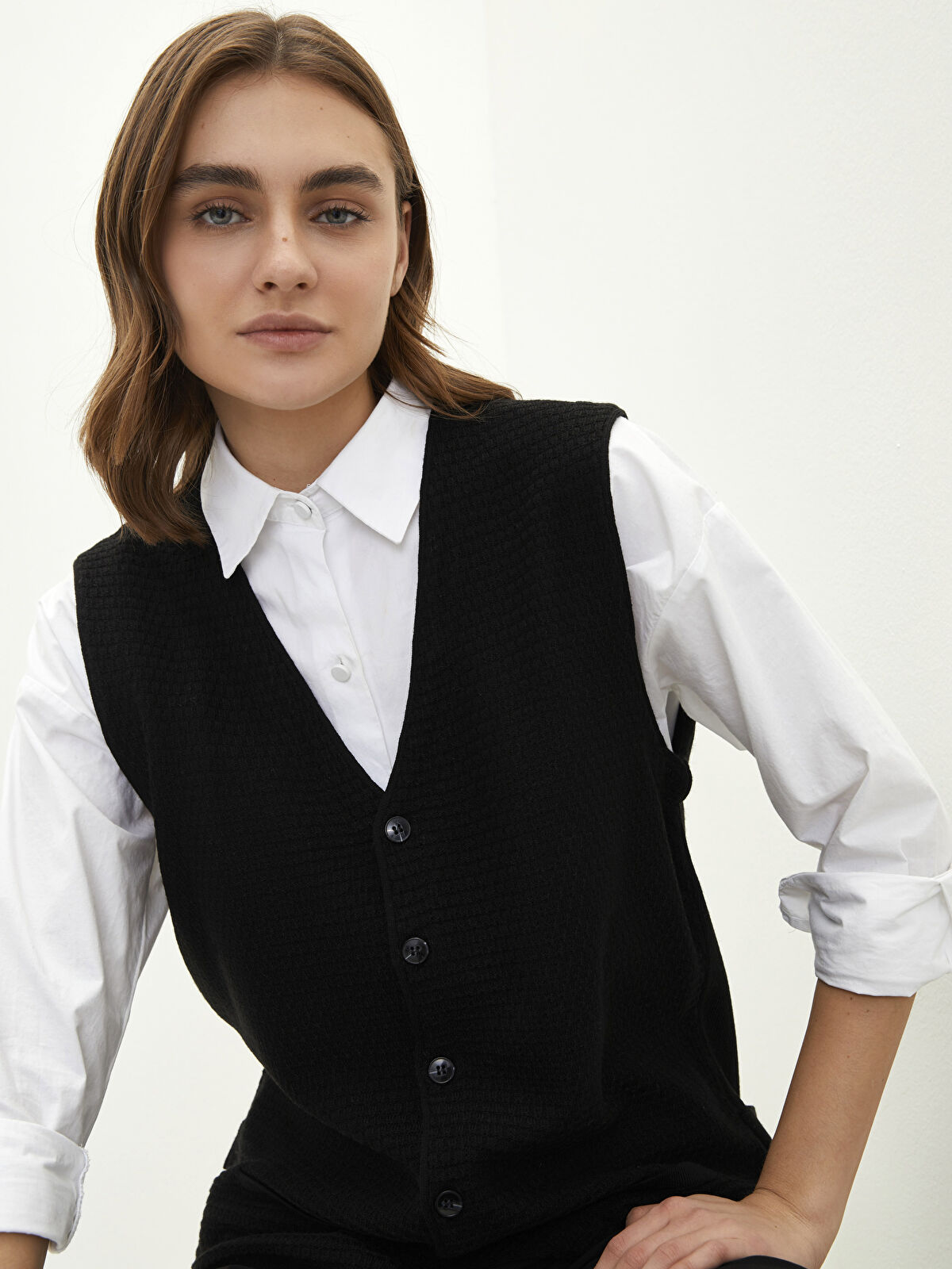 LCW CLASSIC Standart Kalıp V Yaka Erkek Triko Yelek