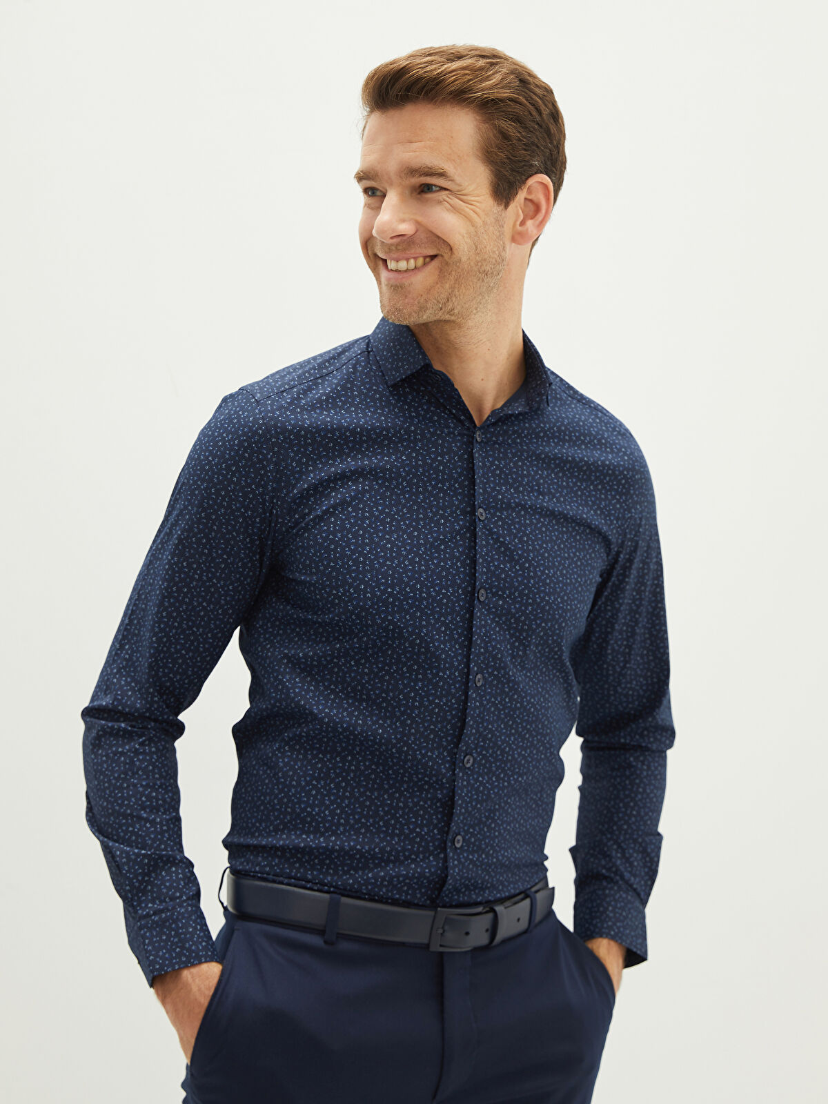 LCW FORMAL Ekstra Slim Fit Uzun Kollu Poplin Erkek Gömlek LCW FORMAL Ekstra Slim Fit Uzun Kollu Poplin Erkek Gömlek