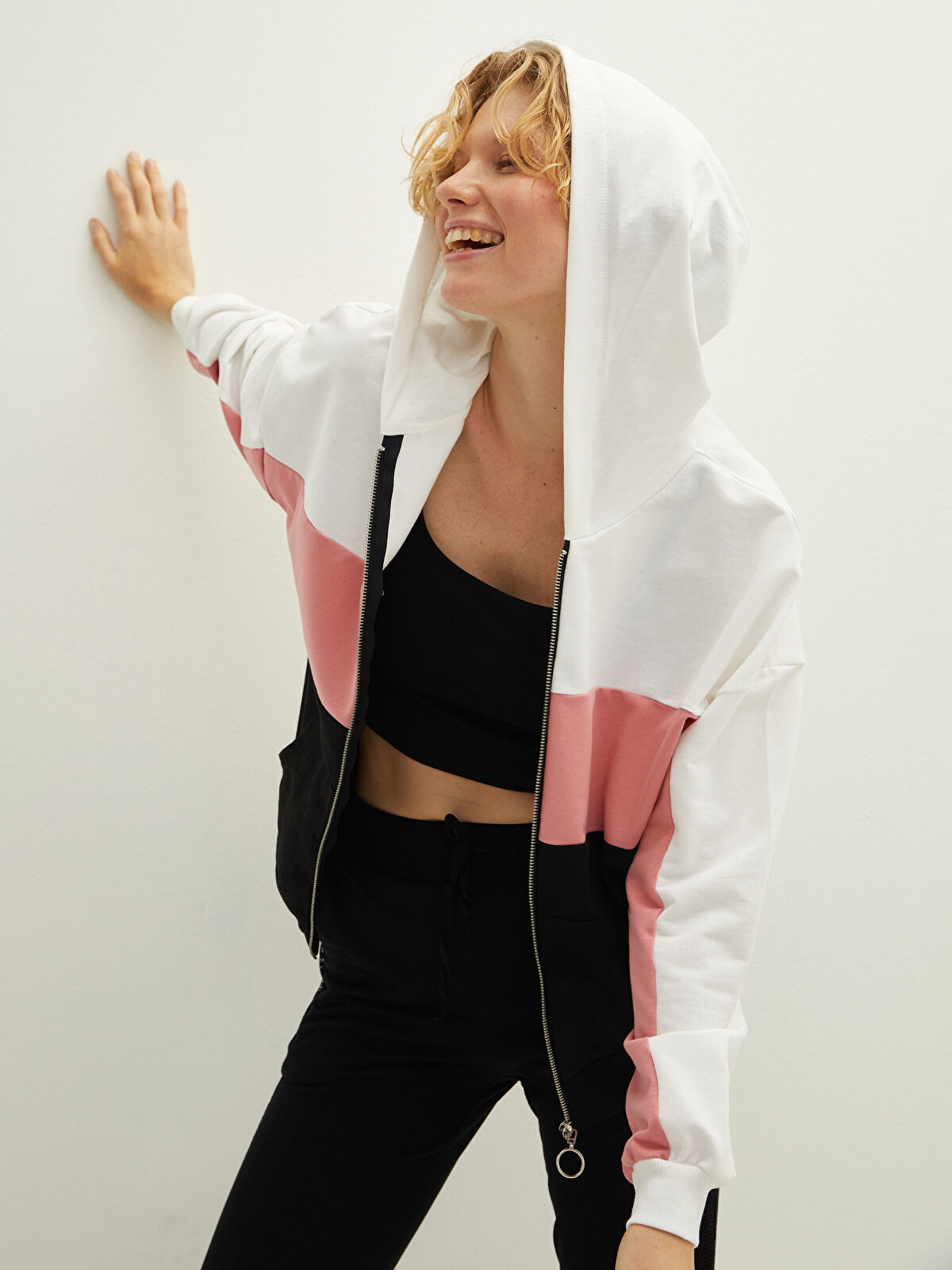 LCW CASUAL Kapüşon Yaka Renk Bloklu Uzun Kollu Kadın Hırka