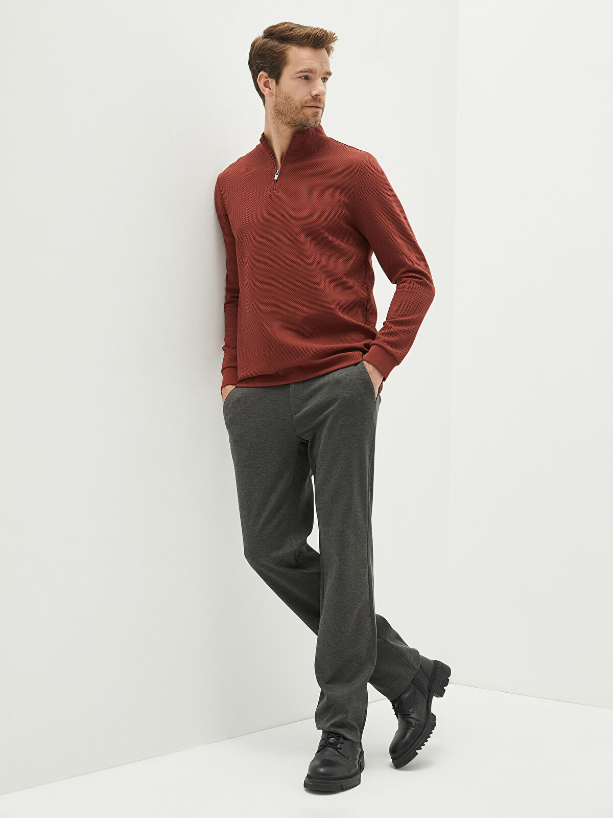 LCW CLASSIC Standart Kalıp Dokulu Erkek Pantolon