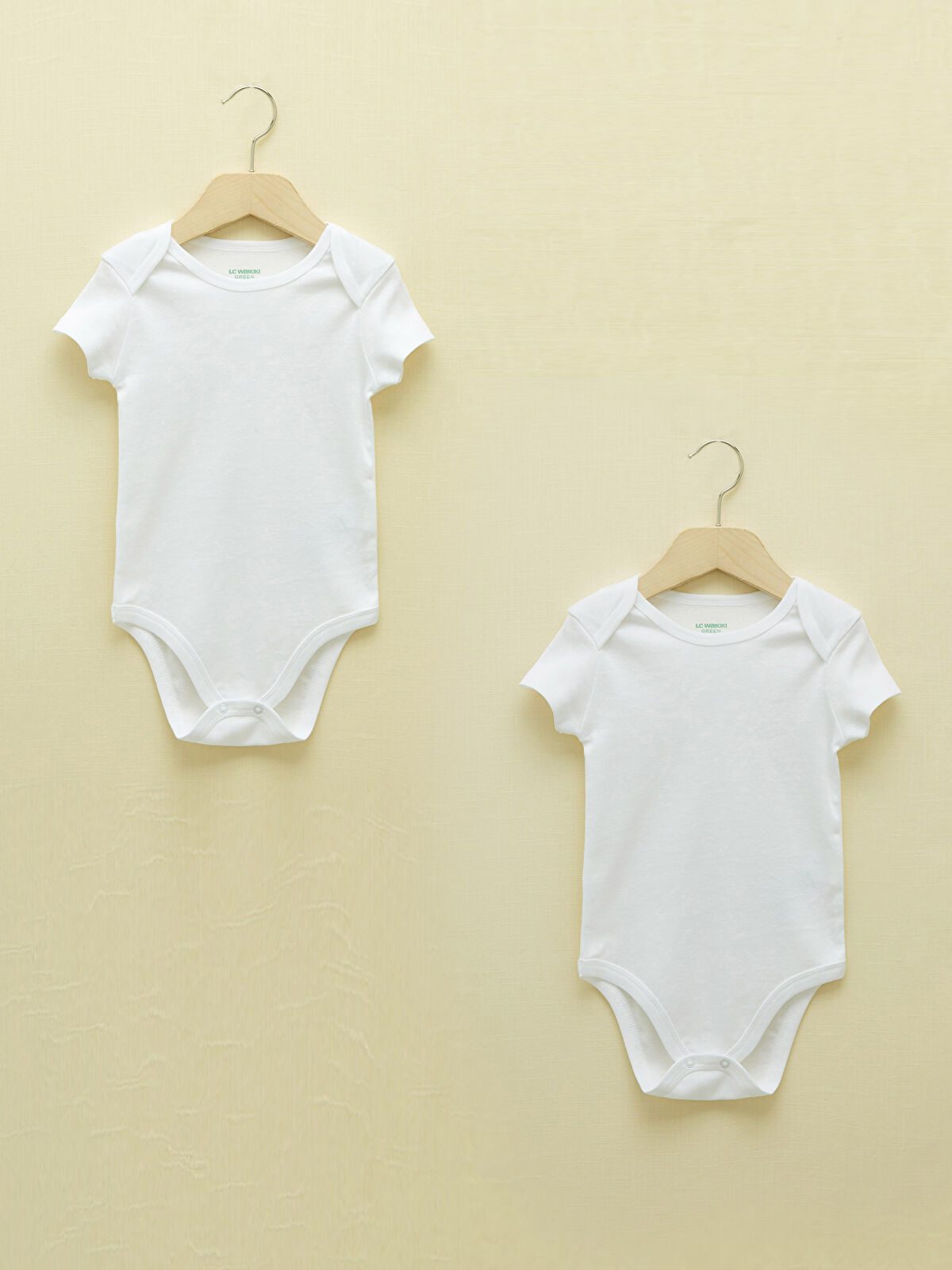 LCW GREEN Bisiklet Yaka Kısa Kollu Basic Unisex Bebek Çıtçıtlı Body 2'li LCW GREEN Bisiklet Yaka Kısa Kollu Basic Unisex Bebek Çıtçıtlı Body 2'li