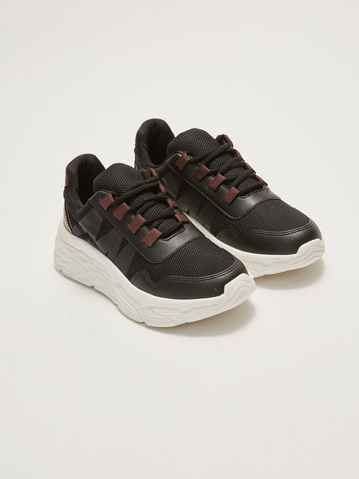 File Detaylı Bağcıklı Kalın Taban Kadın Spor Ayakkabı