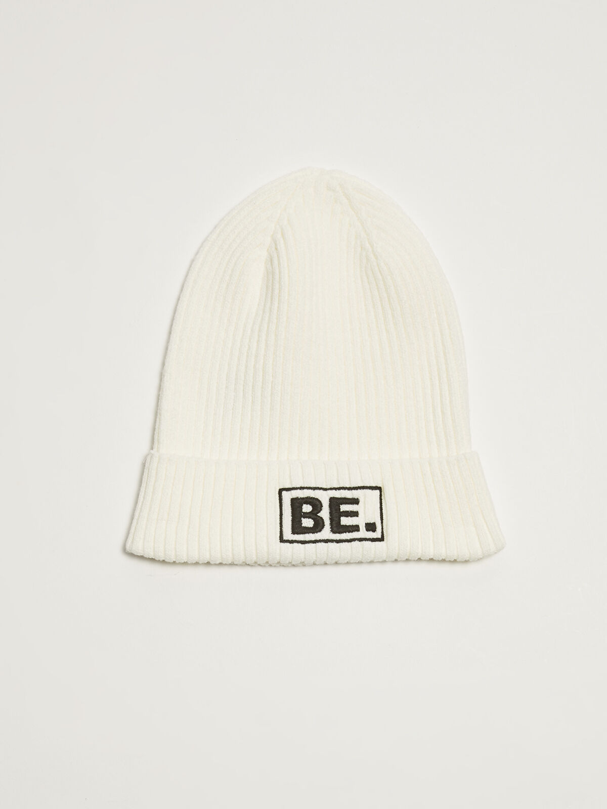 Nakışlı Kadın Triko Bere