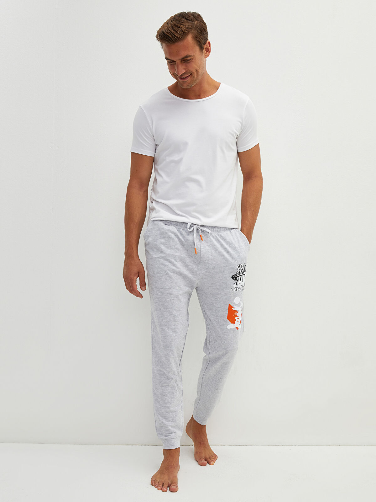 LCW DREAM Standart Kalıp Space Jam Baskılı Erkek Pijama Alt