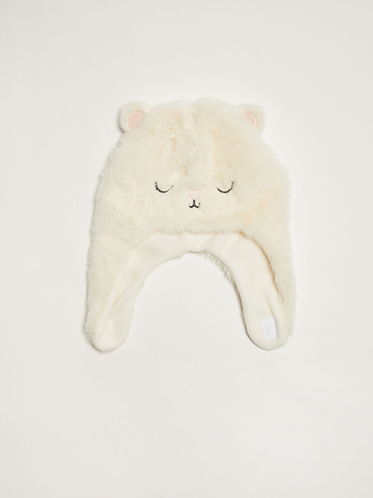 Nakış Detaylı Pelüş Unisex Bebek Şapka Nakış Detaylı Pelüş Unisex Bebek Şapka