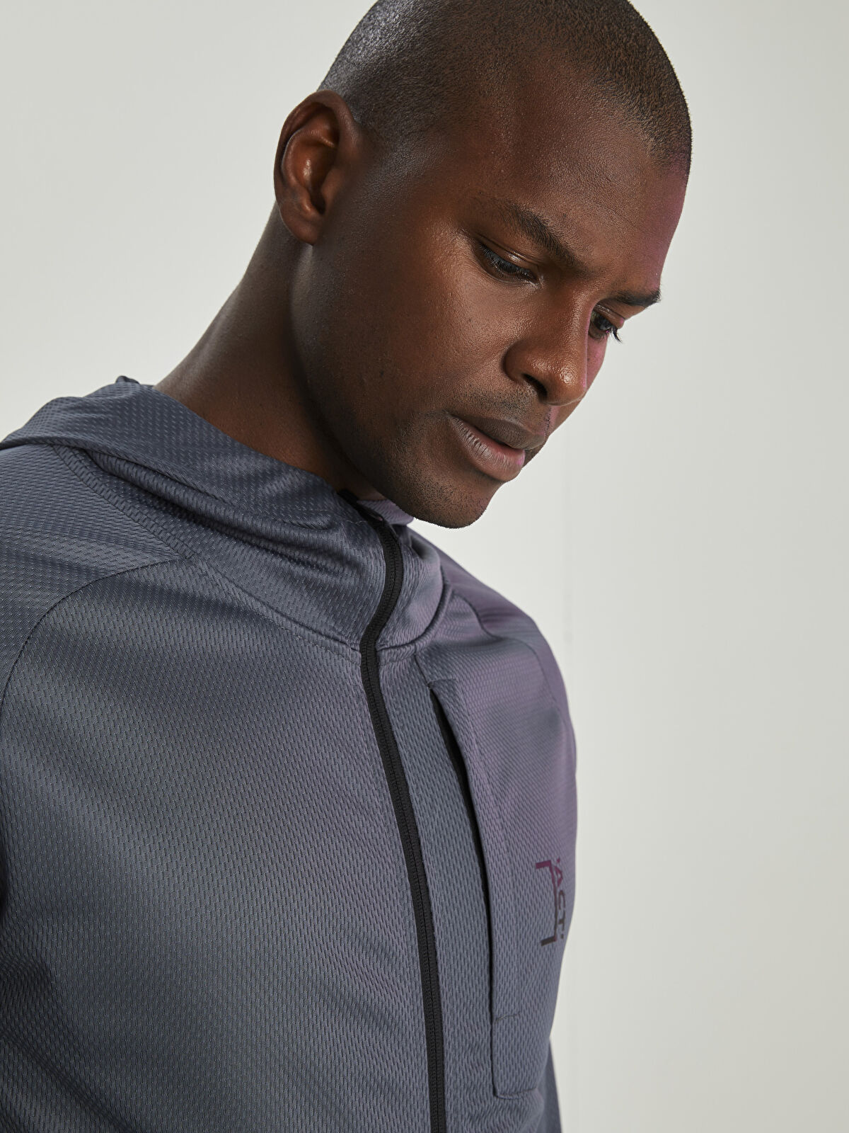 LCW SPORTS Slim Fit Kapüşonlu Erkek Spor Hırka