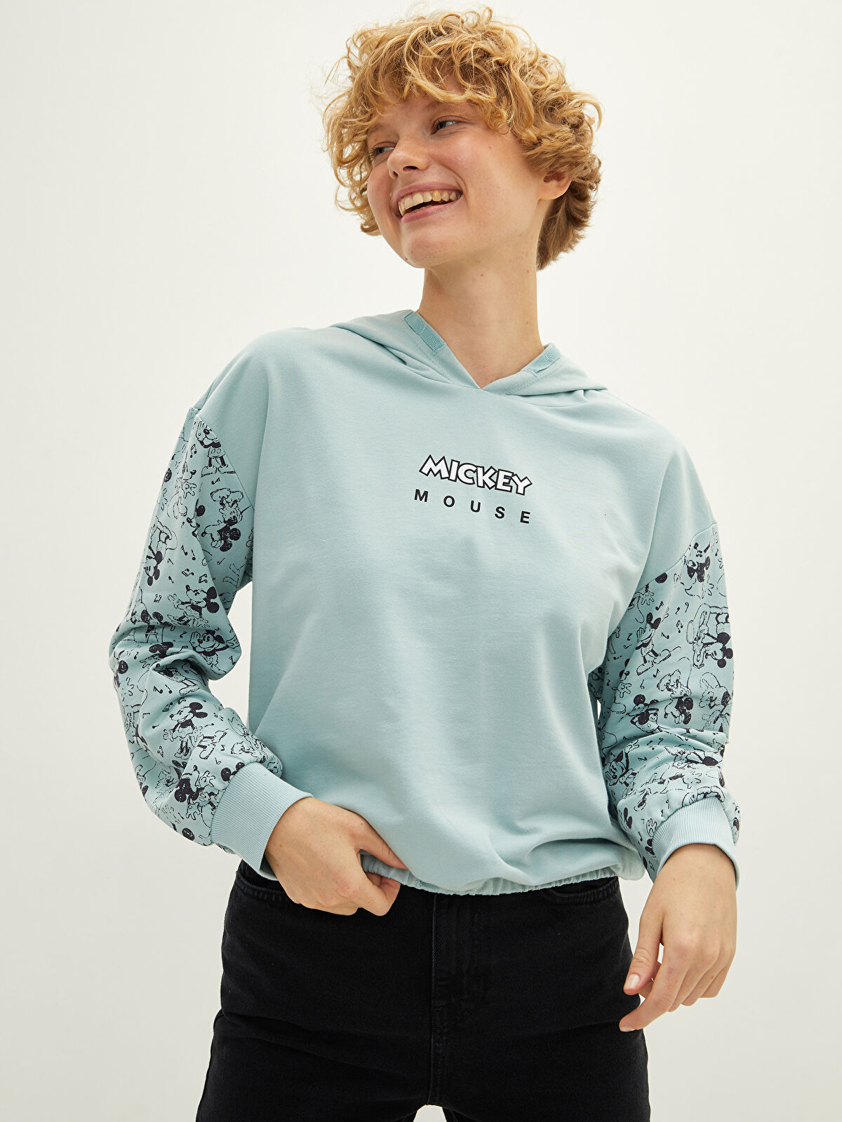 Kapüşon Yaka Mickey Mouse Baskılı Uzun Kollu Kadın Sweatshirt Anne Kız Kombini