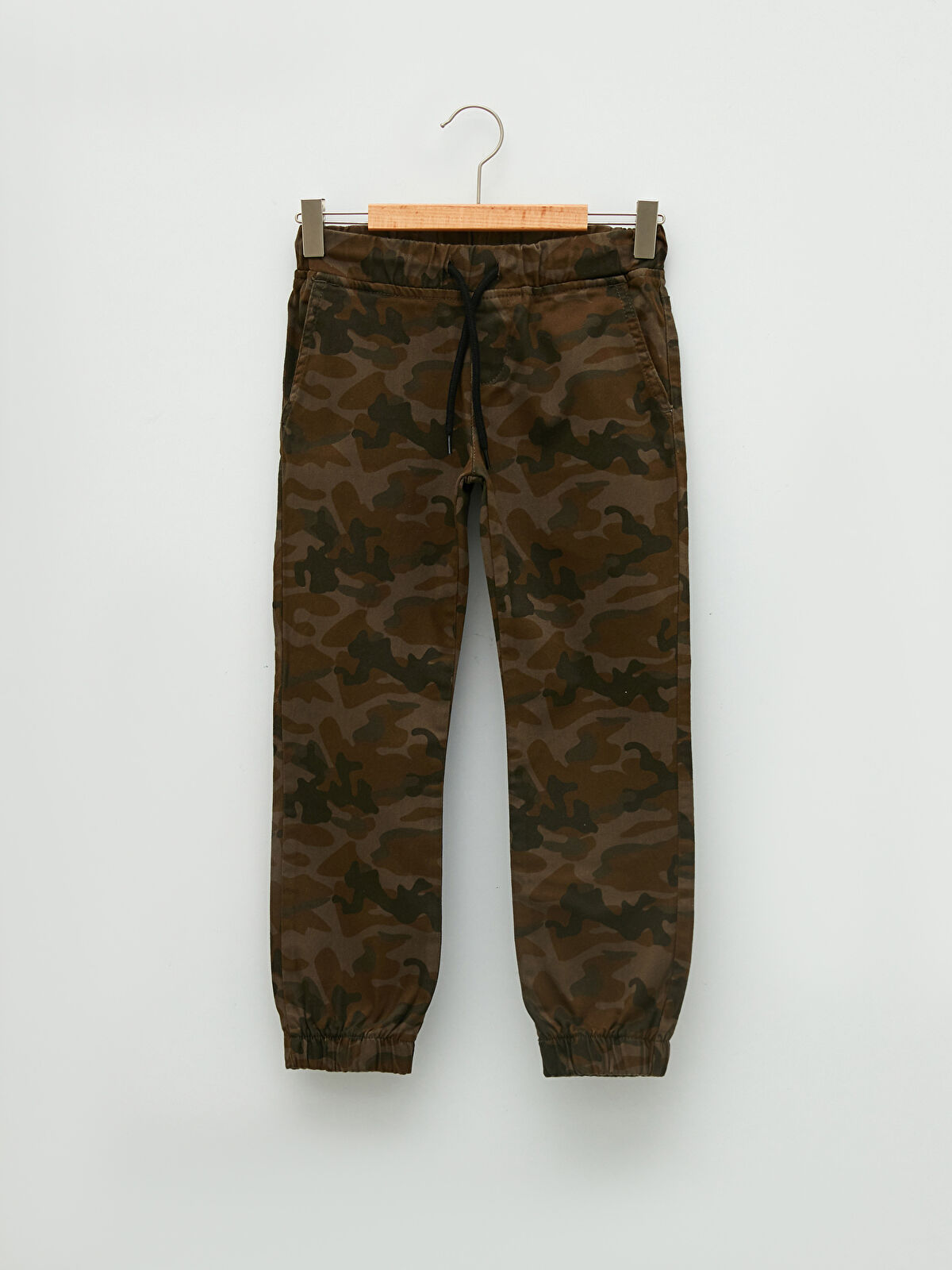 Beli Lastikli Kamuflaj Desenli Gabardin Erkek Çocuk Jogger Pantolon Beli Lastikli Kamuflaj Desenli Gabardin Erkek Çocuk Jogger Pantolon