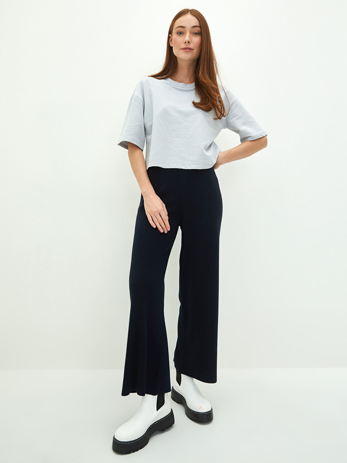 LCW BASIC Beli Lastikli Dar Fit Geniş Paça Kadın Triko Pantolon LCW BASIC Beli Lastikli Dar Fit Geniş Paça Kadın Triko Pantolon