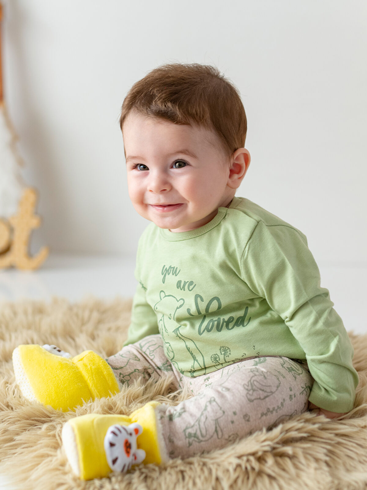 LCW GREEN Bisiklet Yaka Uzun Kollu Winnie the Pooh Baskılı Organik Pamuklu Erkek Bebek Pijama Takımı