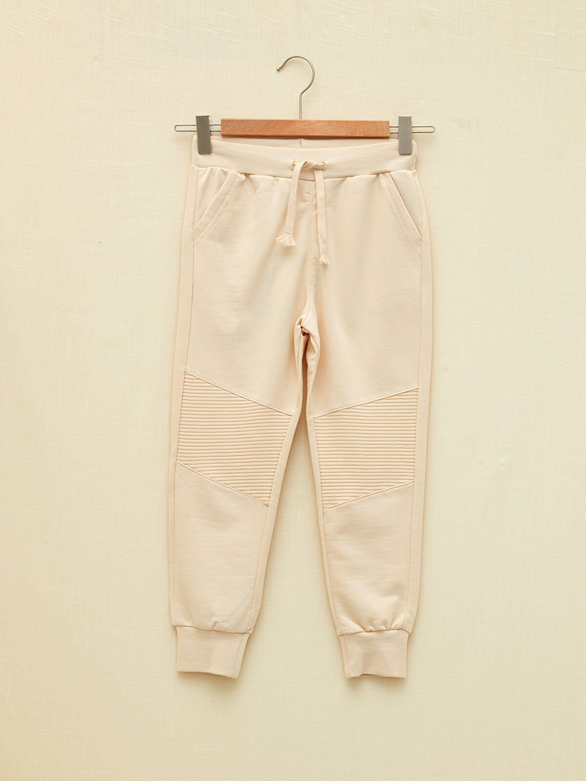 LCW GREEN Beli Lastikli Basic Organik Pamuklu Erkek Çocuk Jogger Eşofman Altı LCW GREEN Beli Lastikli Basic Organik Pamuklu Erkek Çocuk Jogger Eşofman Altı