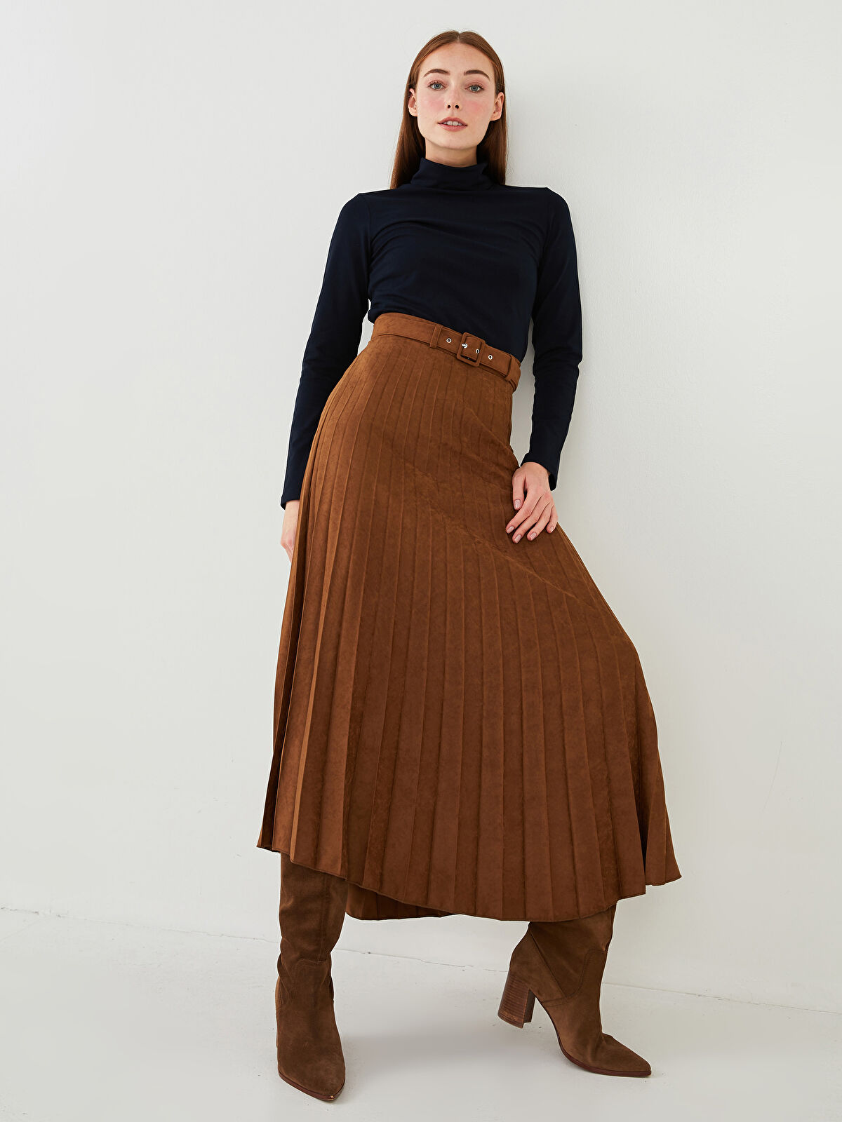 LCW CLASSIC Beli Kemerli A Kesim Süet Kumaş Kadın Pileli Etek