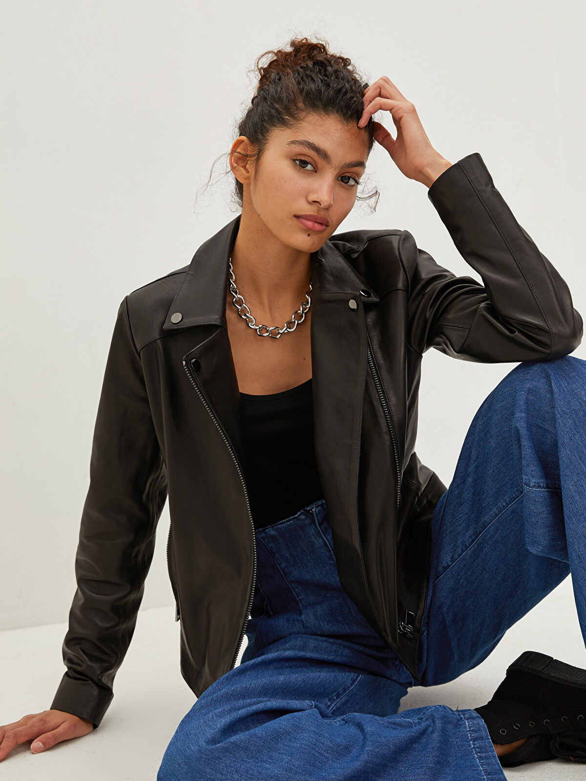 LCW CASUAL Biker Yaka Düz Uzun Kollu İnce Kadın Deri Mont