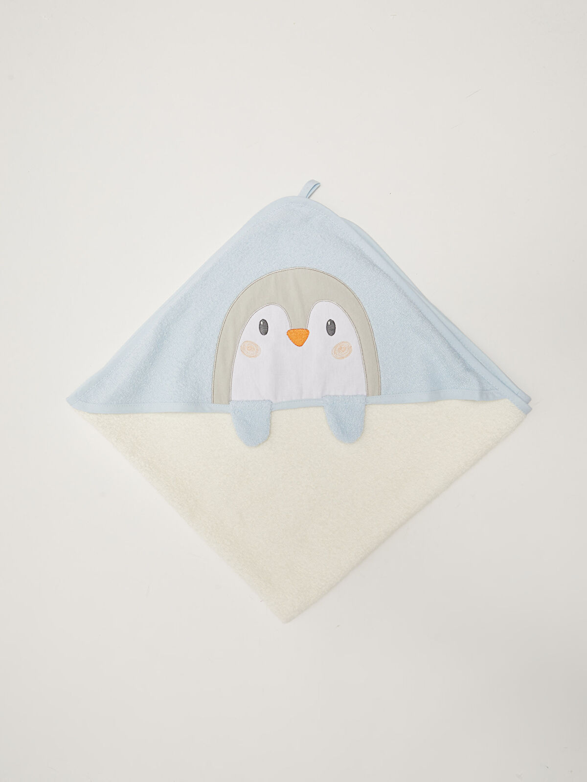 Nakış Detaylı Erkek Bebek Havlu