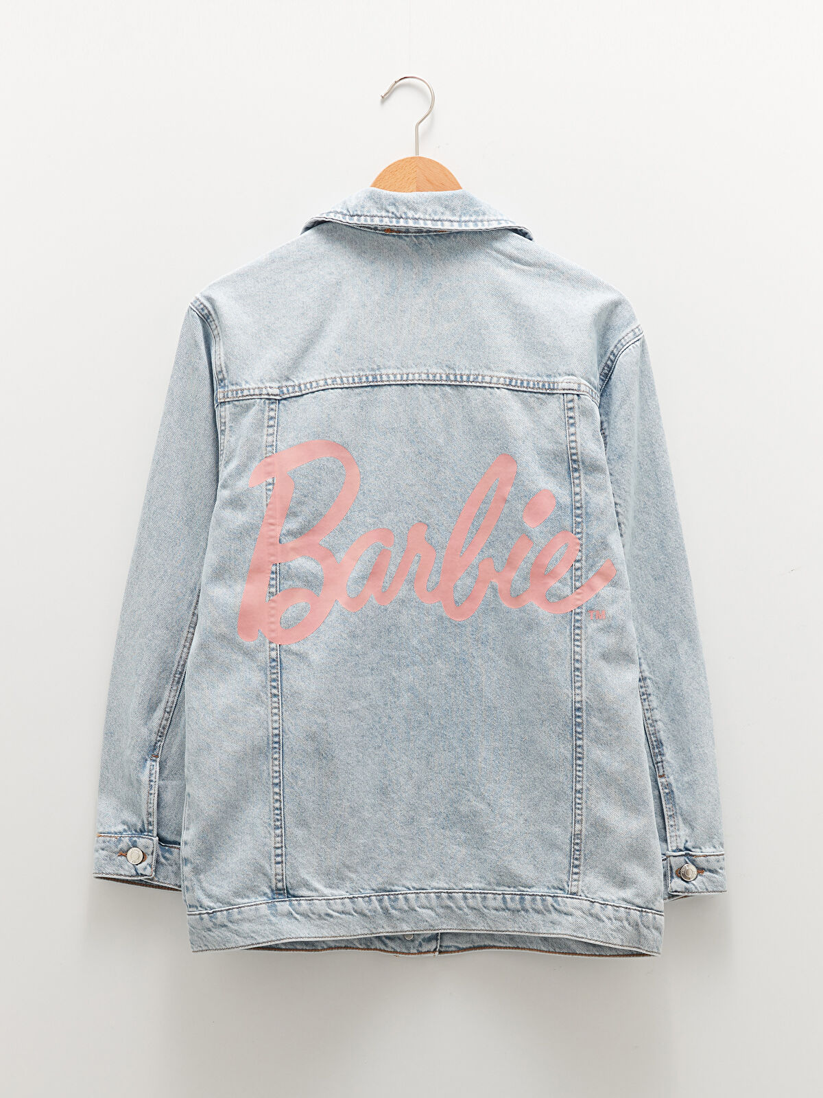 XSIDE Gömlek Yaka Barbie Baskılı Uzun Kollu Cep Detaylı Kadın Jean Ceket