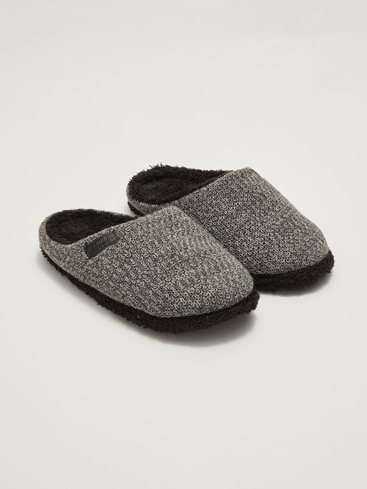 Önü Kapalı Erkek Ev Terliği