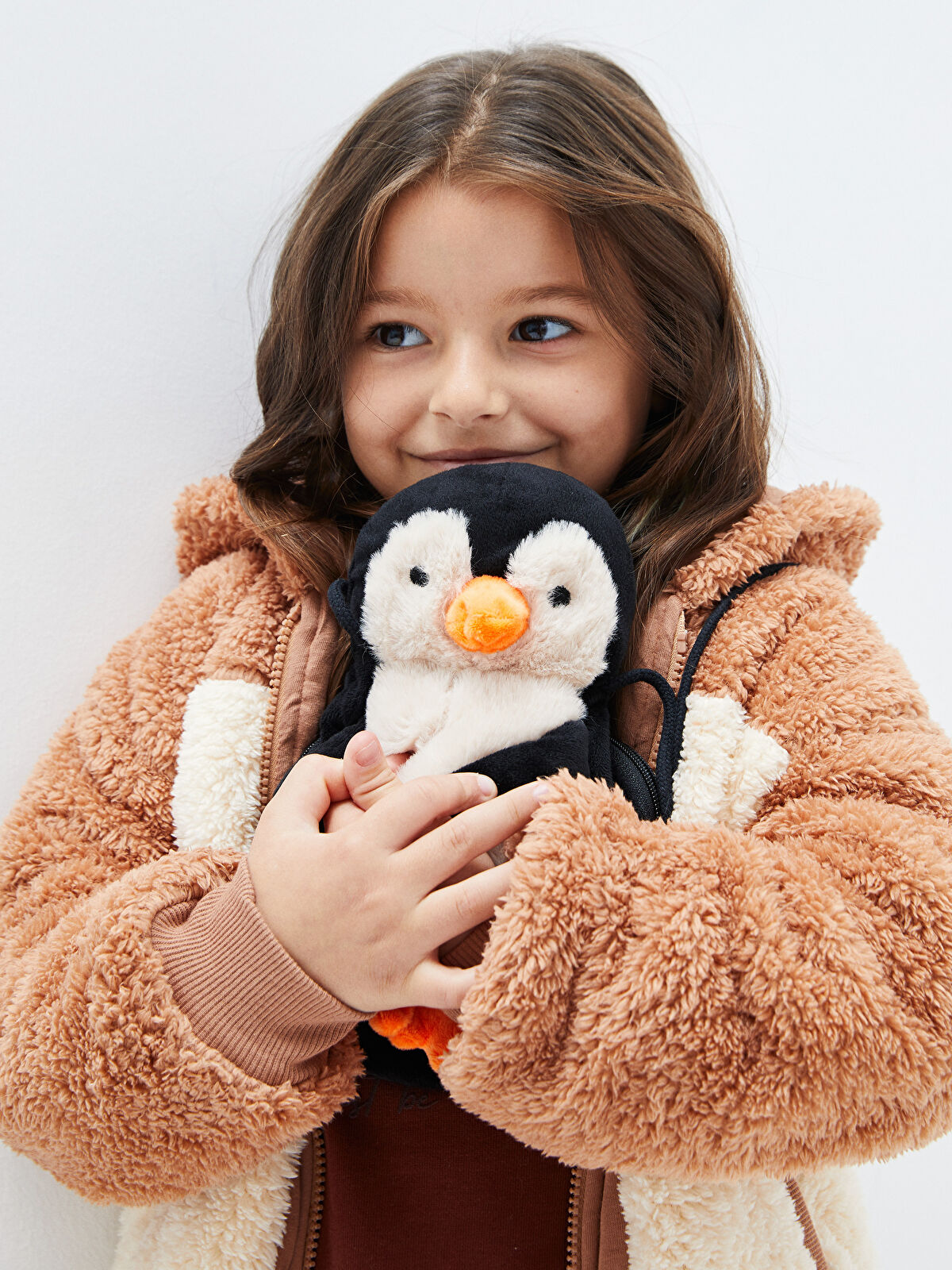 Kız Çocuk 3D Pelüş Penguen Figürlü Çapraz Çanta