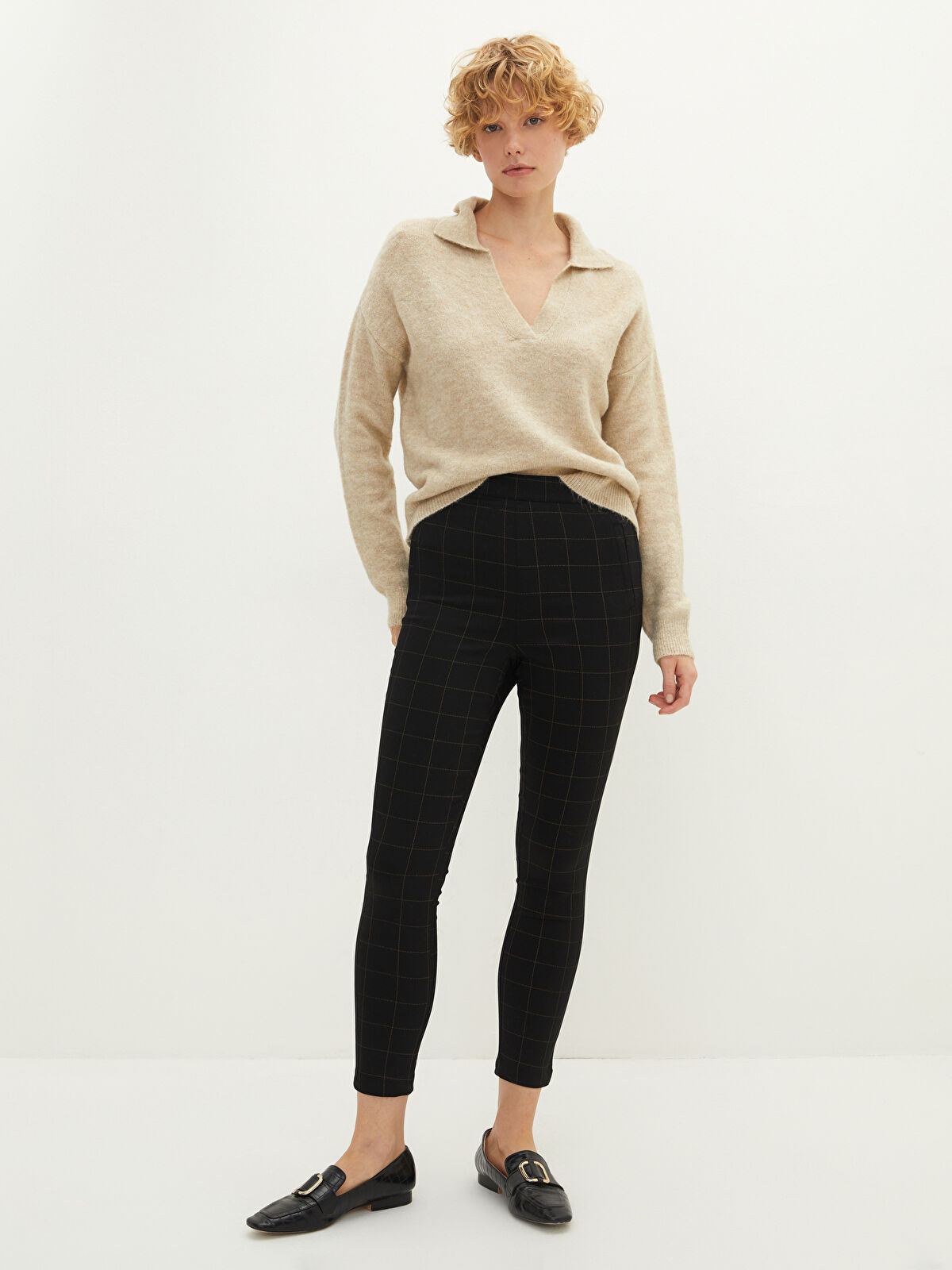 Slim Fit Cep Detaylı Ekose Kadın Pantolon Slim Fit Cep Detaylı Ekose Kadın Pantolon