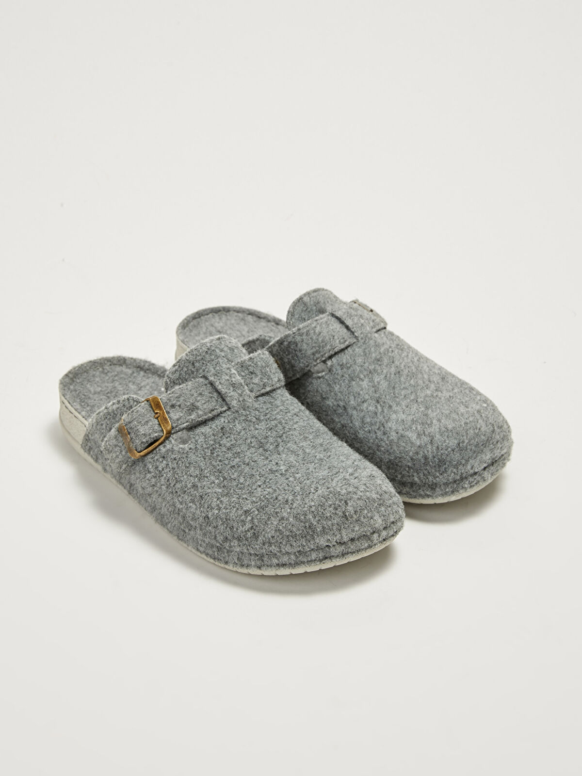 Önü Kapalı Erkek Ev Terliği